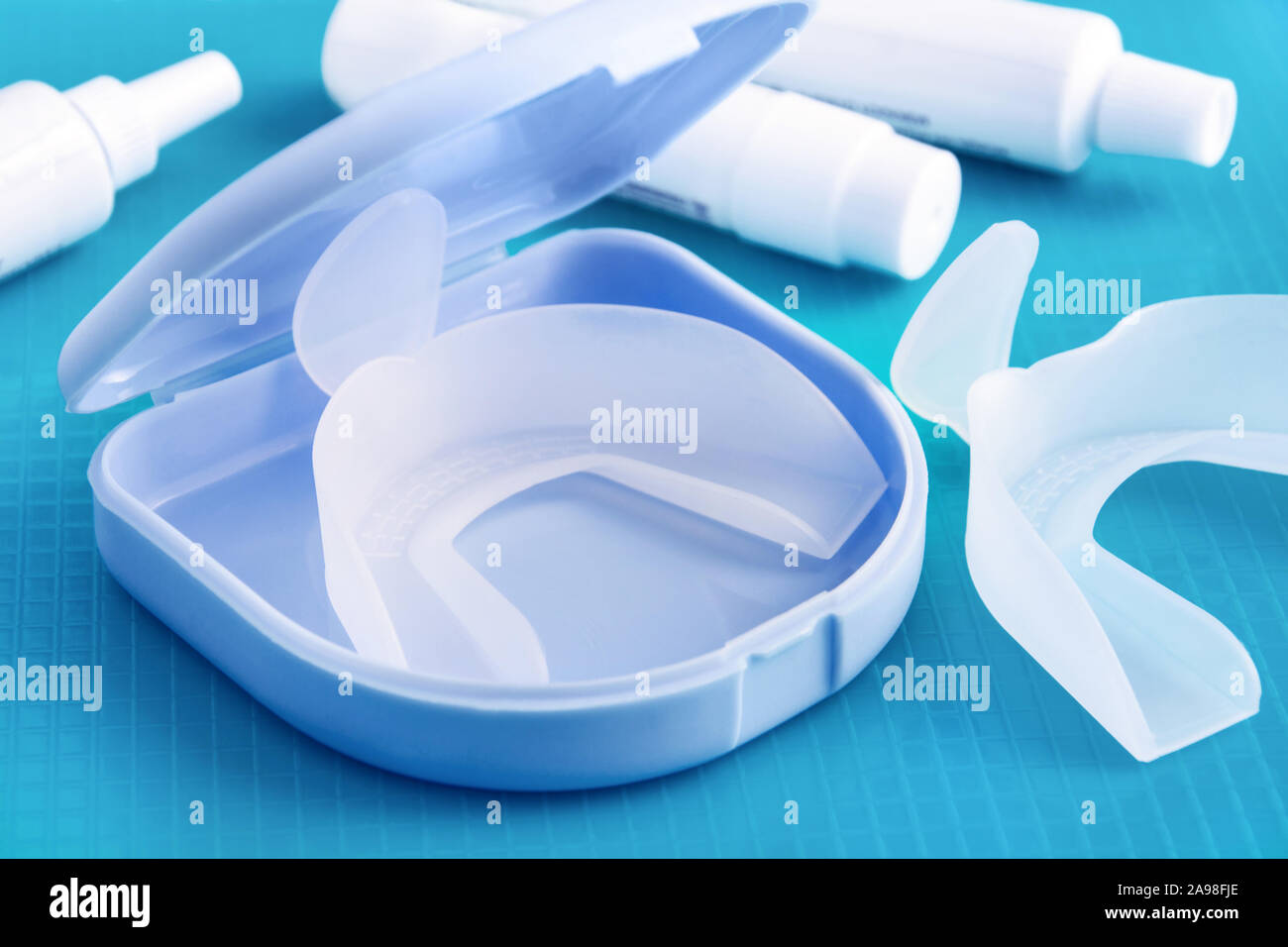 Dental splint hi-res stock photography and images - Alamy