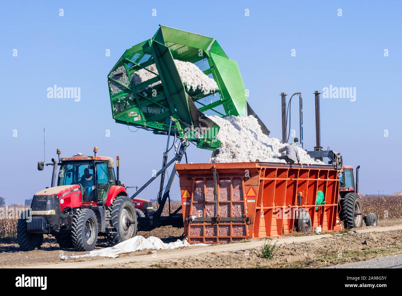 Cargo of raw cotton hi-res stock photography and images - Alamy
