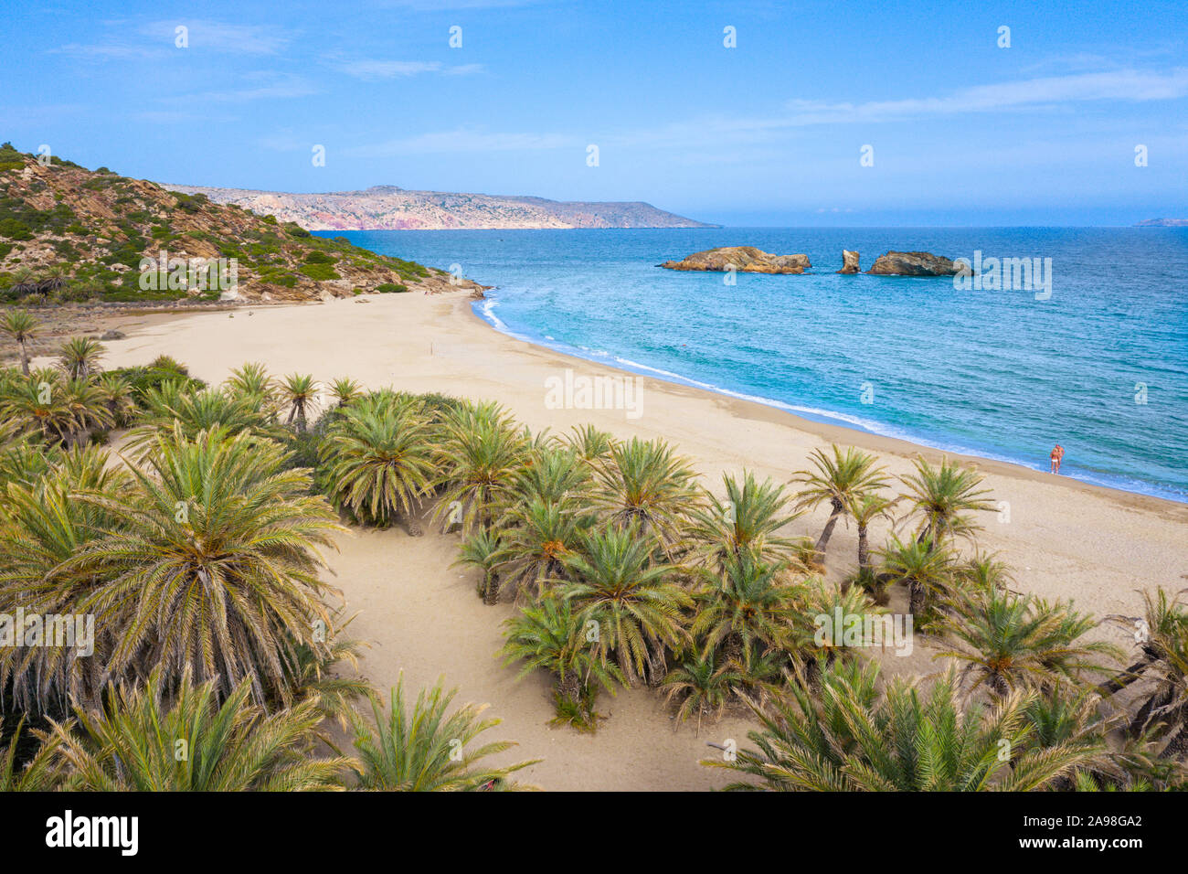 Scenic landscape of palm trees, turquoise water and tropical beach, Vai ...