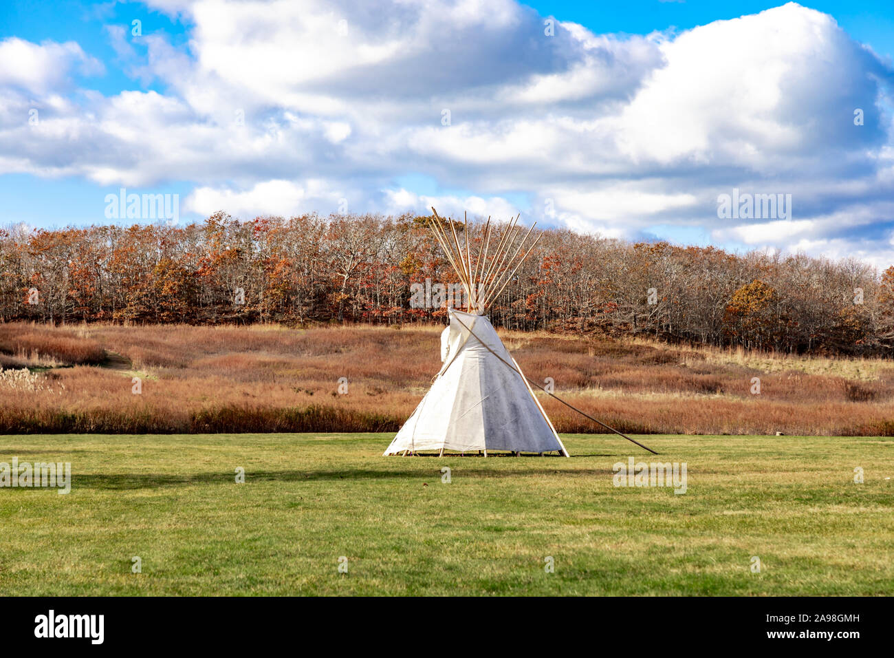 Indian Tee pee in a park in Montauk, NY Stock Photo - Alamy