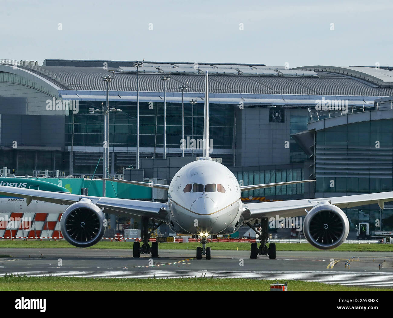 Landings and take offs Stock Photo - Alamy