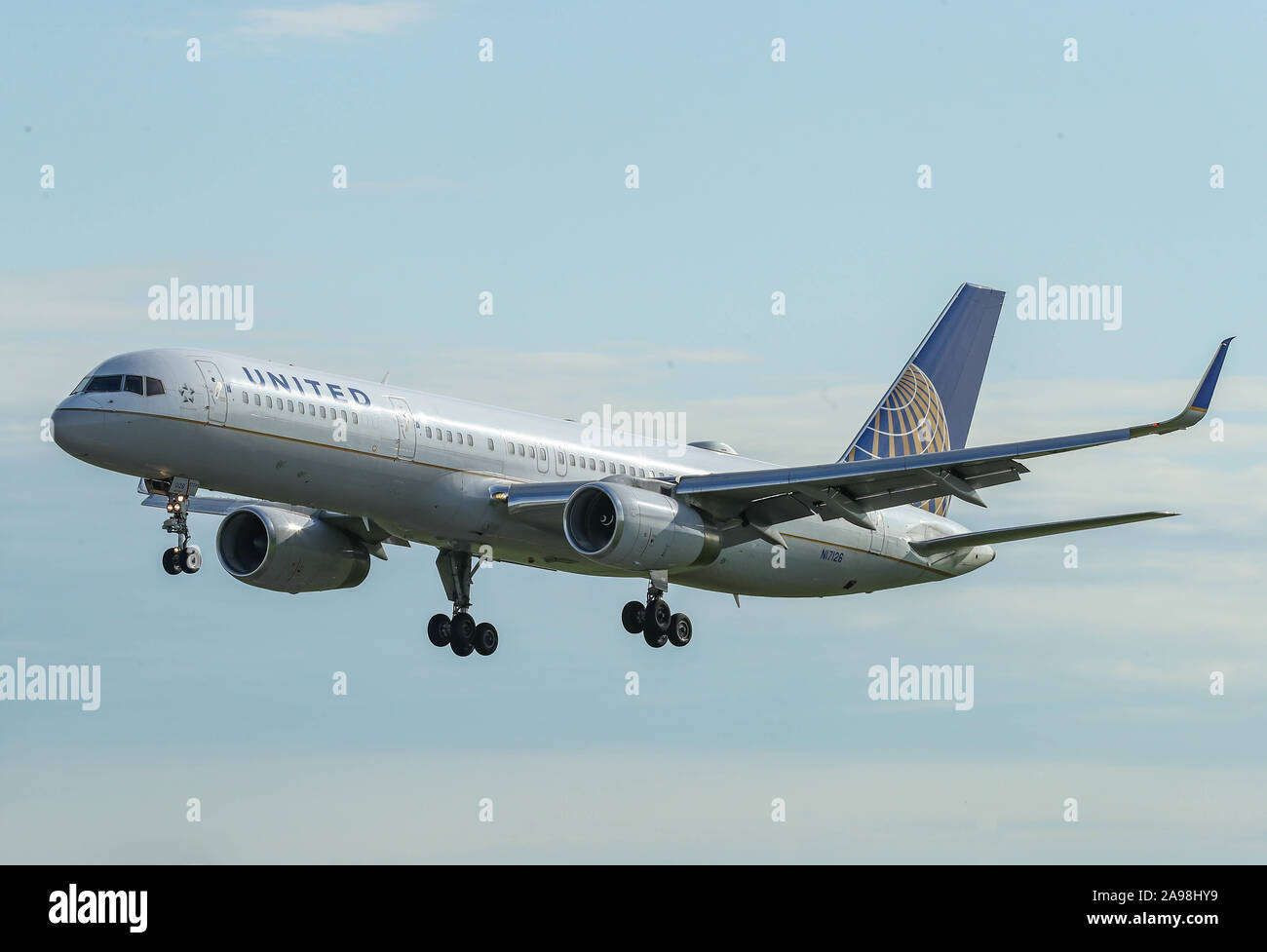 Landings and take offs Stock Photo - Alamy