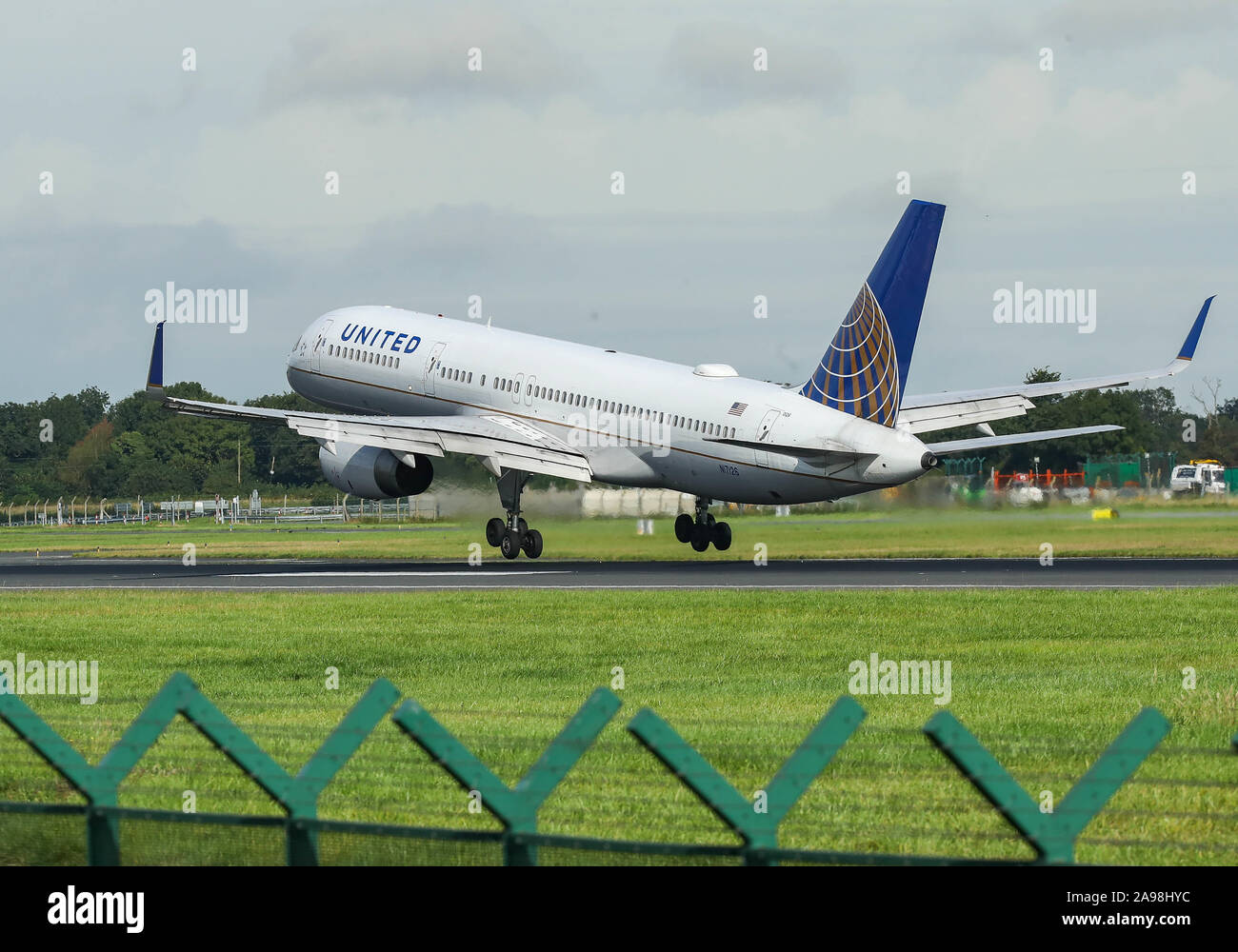 Landings and take offs Stock Photo - Alamy