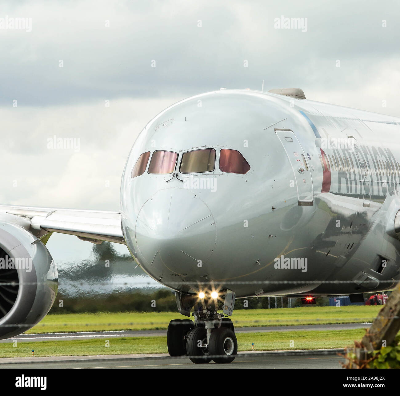 Landings and take offs Stock Photo - Alamy