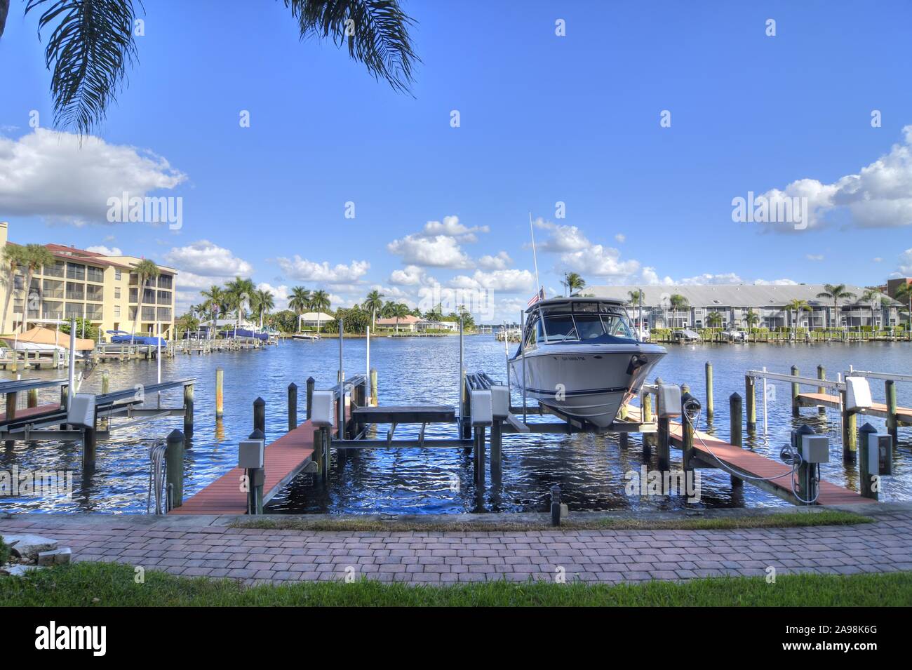 Cape coral bridge hi-res stock photography and images - Alamy