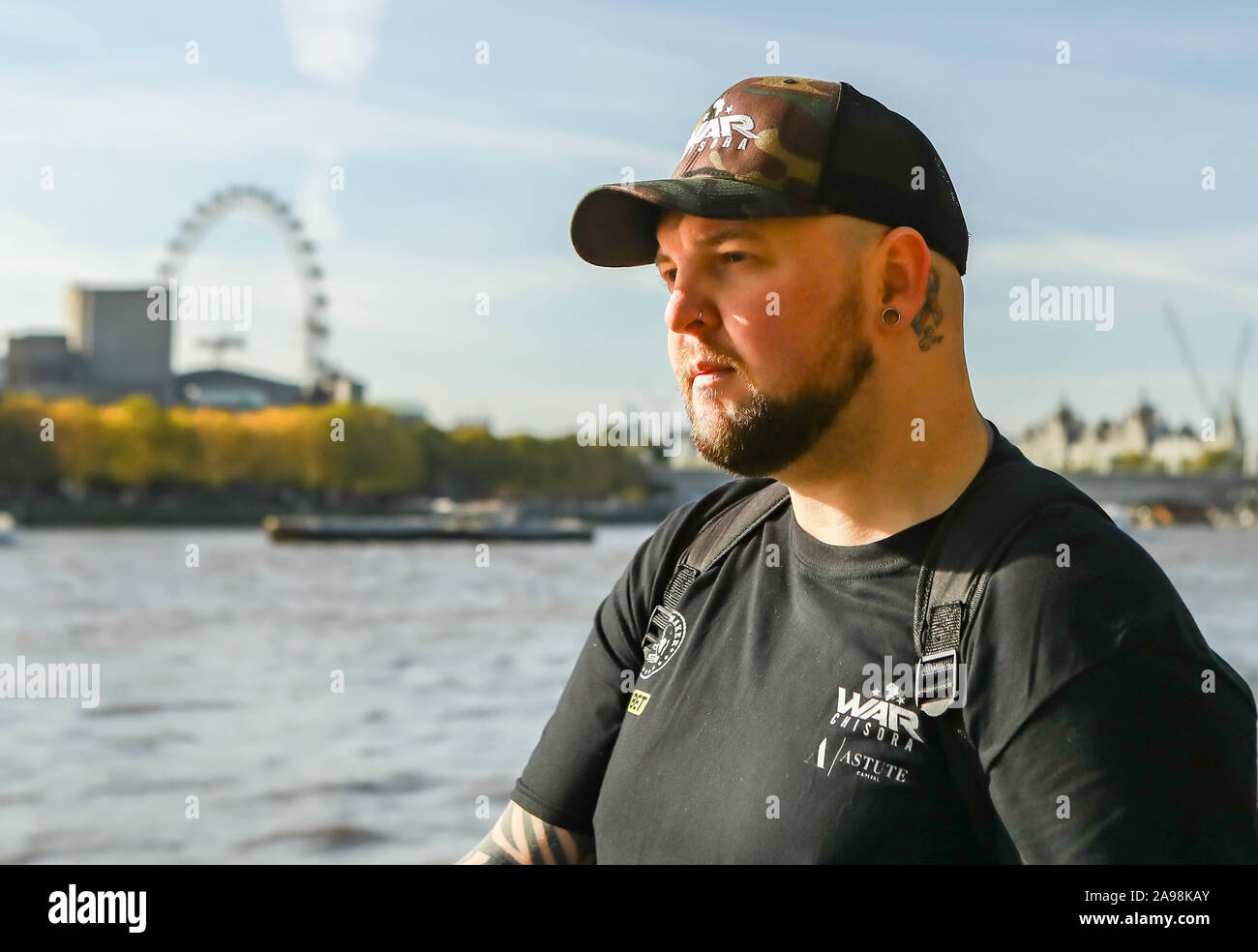 Trafalgar square police box hi-res stock photography and images - Alamy