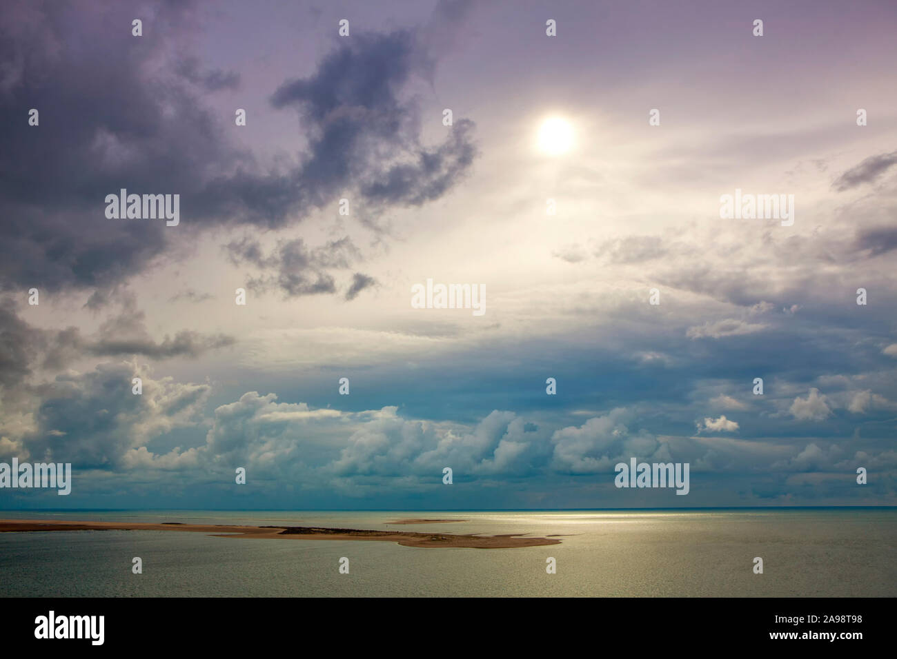 sun over the Atlantic Ocean Stock Photo - Alamy