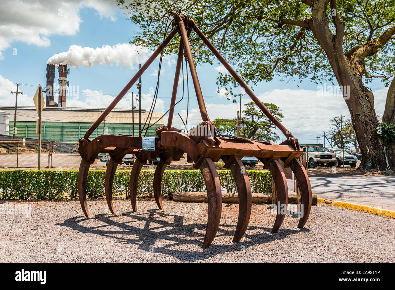 Pu‘unene Sugar Museum & Mill, Cane Grab Stock Photo - Alamy