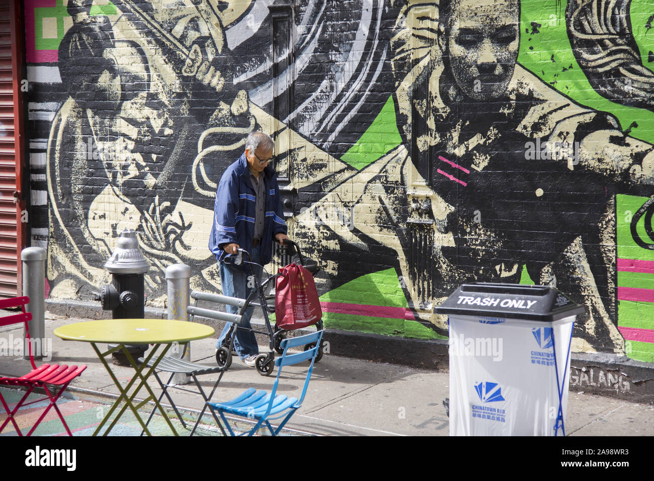 Pell Street, Chinatown Stock Photo - Alamy
