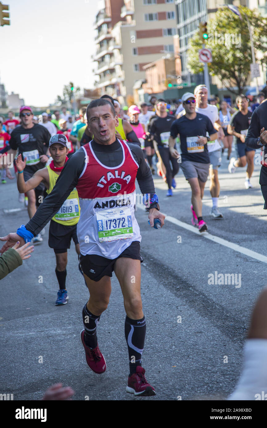 Getting around in new york hi-res stock photography and images - Alamy