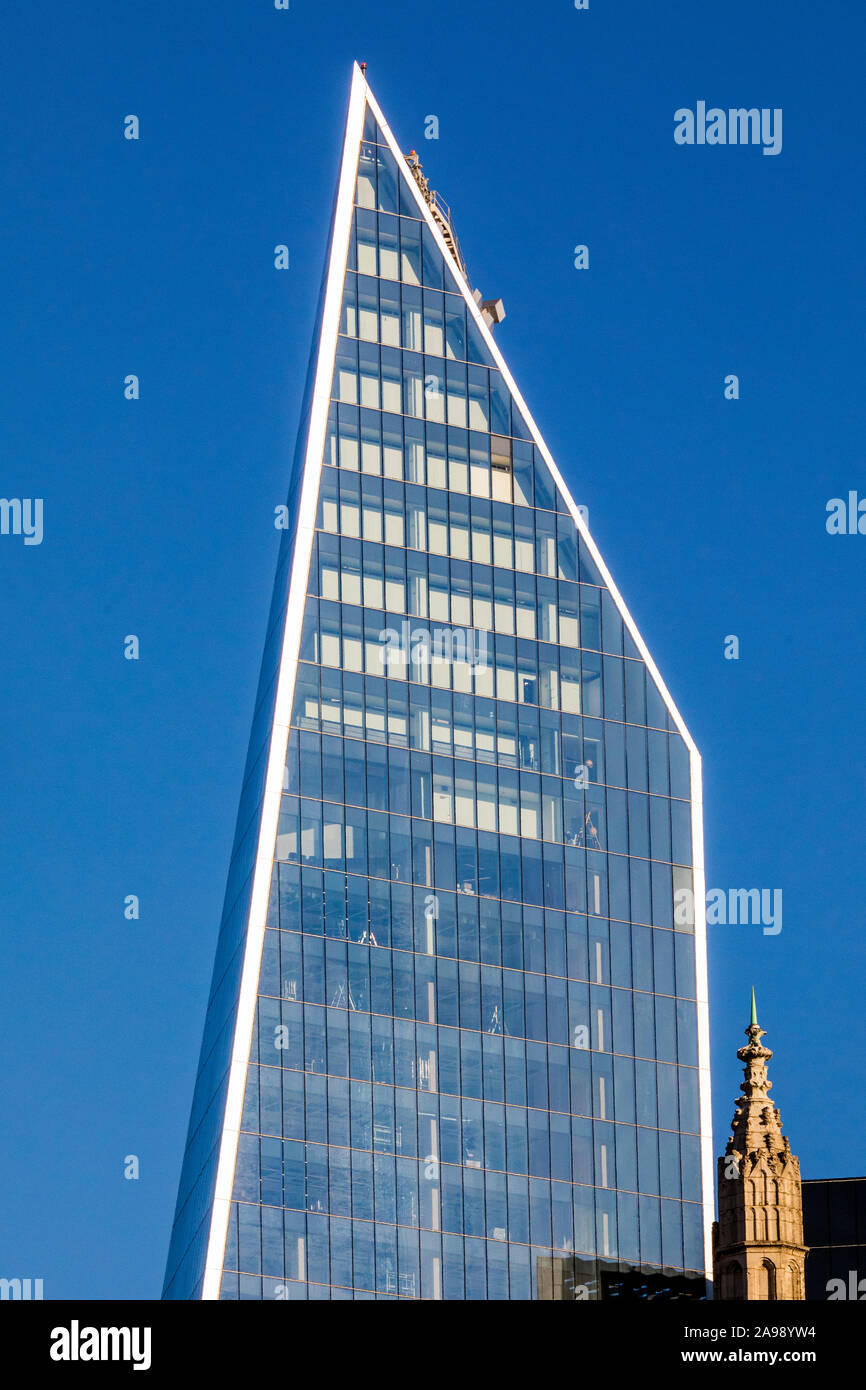 The scalpel skyscraper hi-res stock photography and images - Alamy