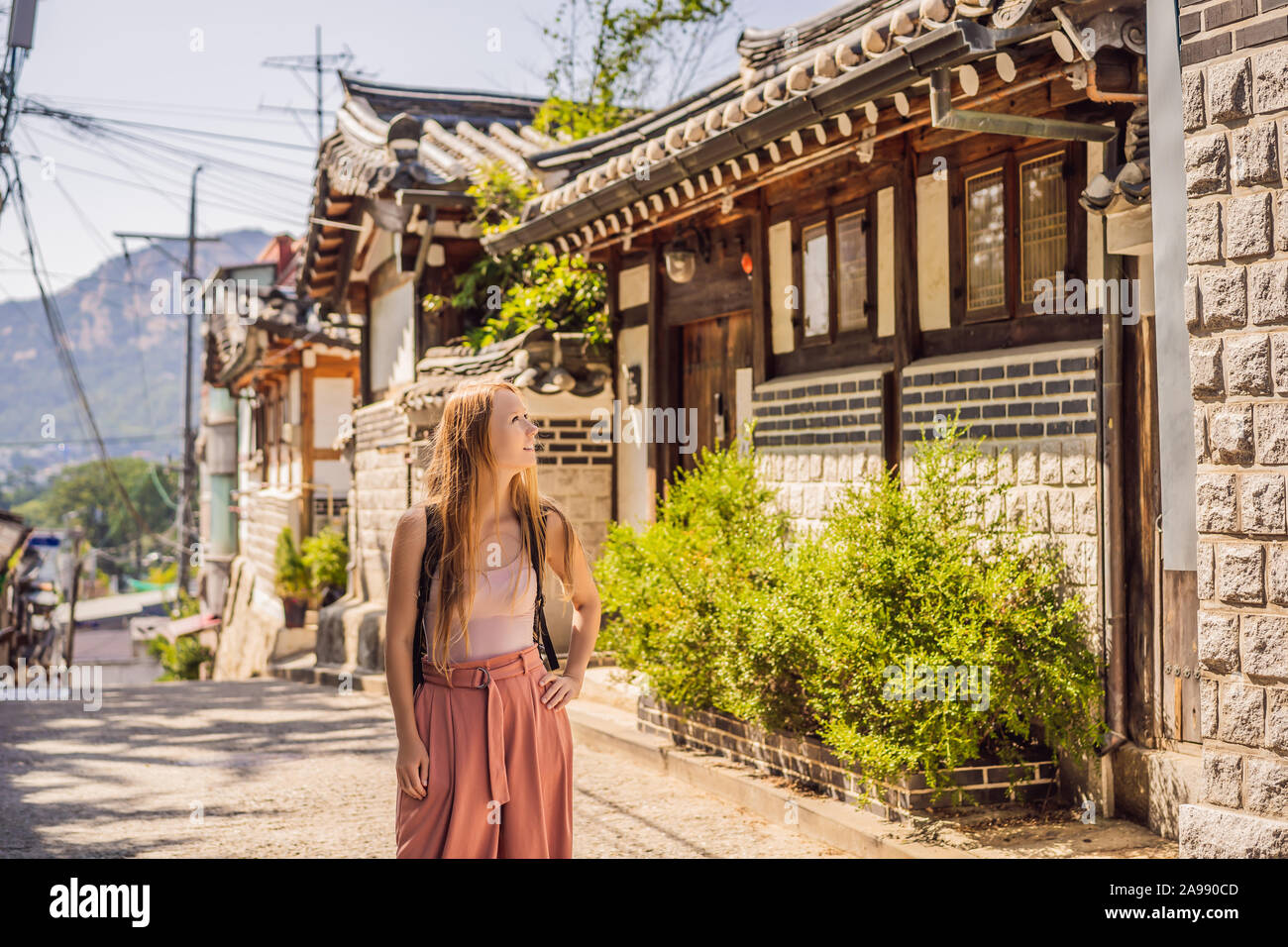 Korean Traditional Gate High Resolution Stock Photography and Images ...