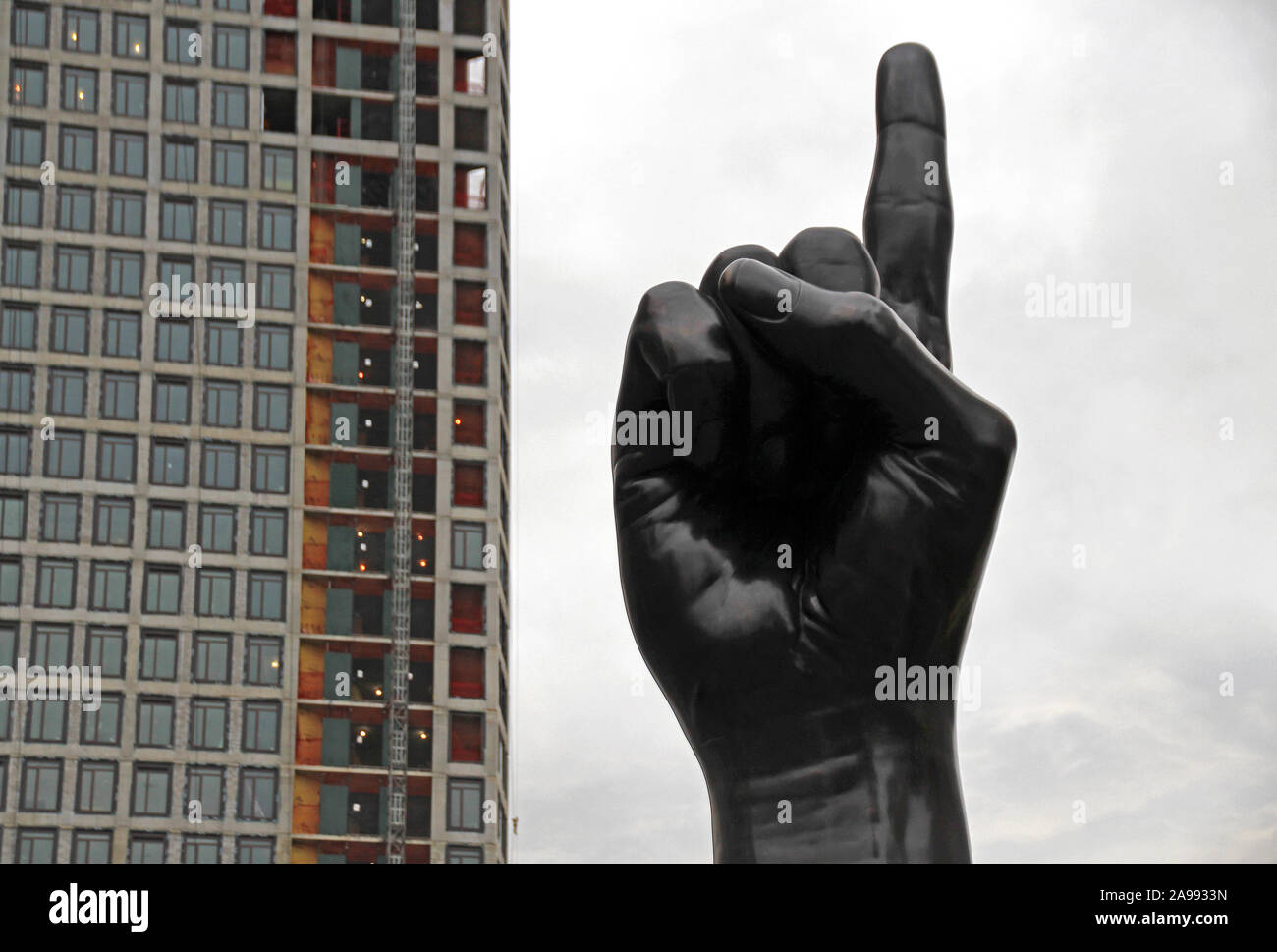 New York, USA. 12th Nov, 2019. The work "Unity" by the US artist Hank ...