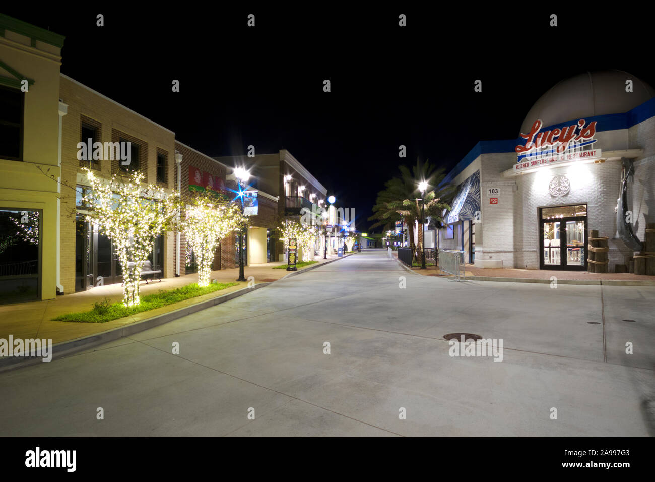 Night scene at OWA amusement park and shopping mall in Foley, Alabama ...