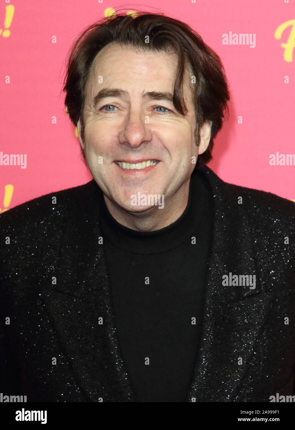 Jonathan ross red carpet hi-res stock photography and images - Alamy