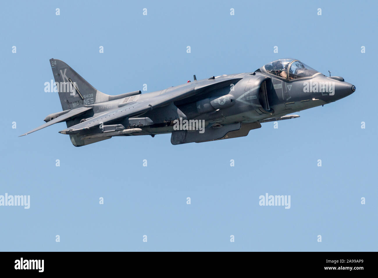 Harrier jump jet america hi-res stock photography and images - Alamy