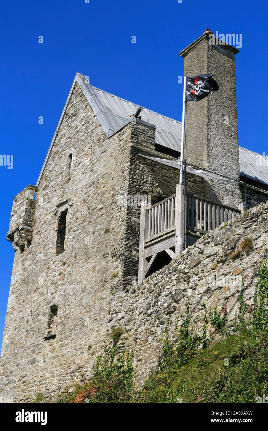 Baltimore castle ireland hi-res stock photography and images - Alamy