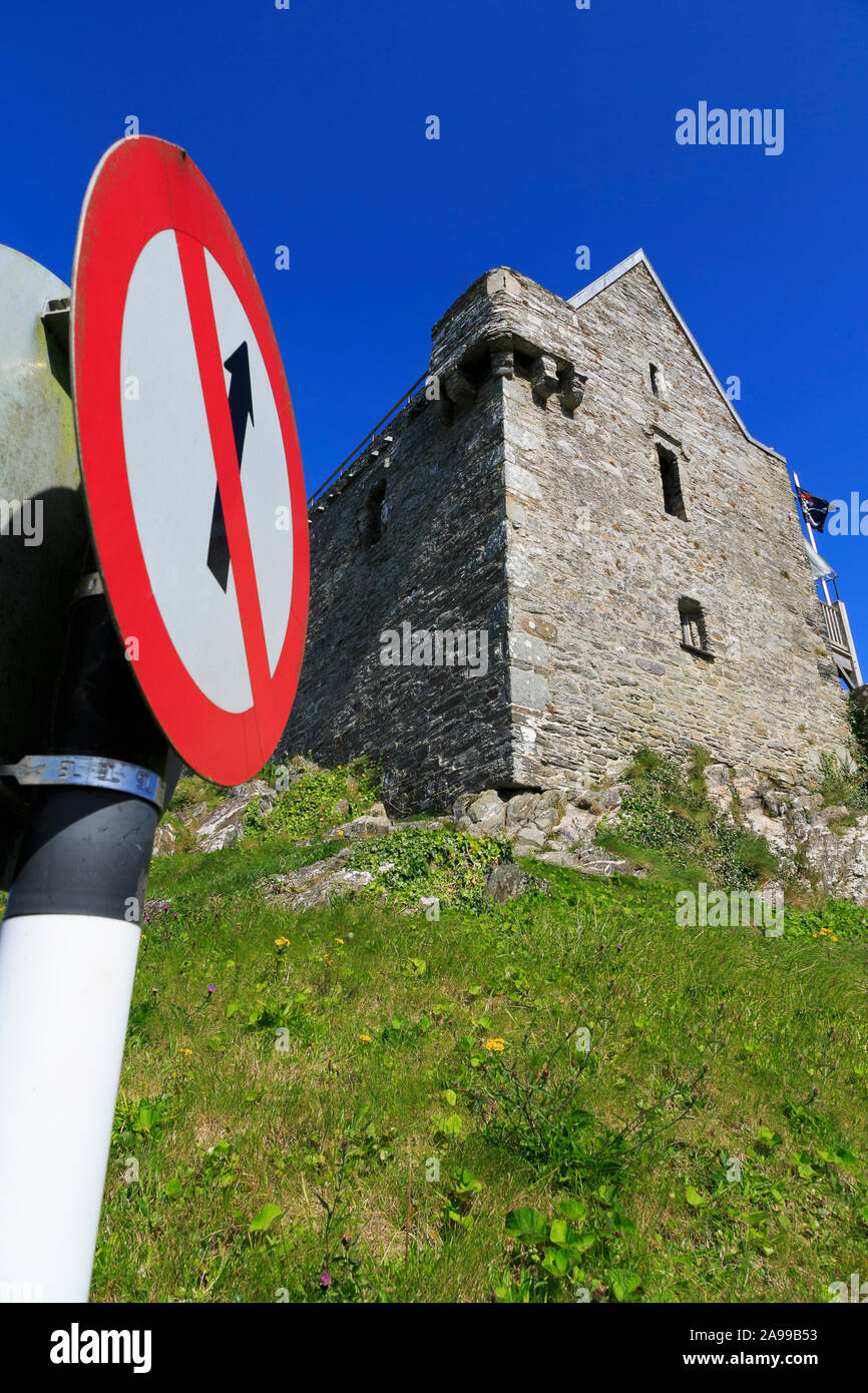 Baltimore castle hi-res stock photography and images - Alamy