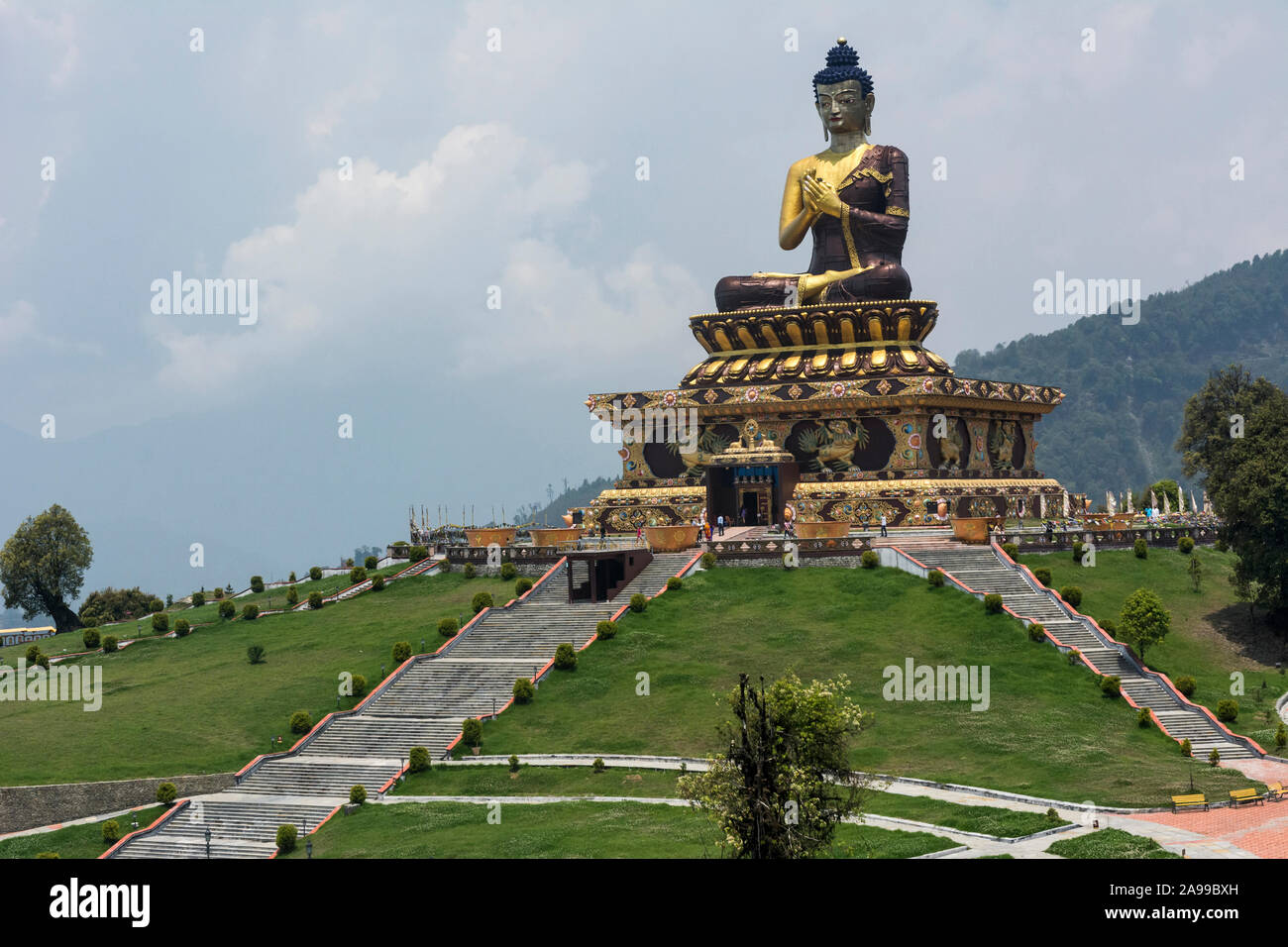 Buddha Park Ravangla located on the way to Ralang Monastery, South ...