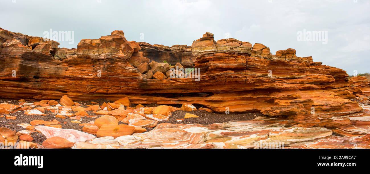 Dinosaur footprints australia hi-res stock photography and images - Alamy