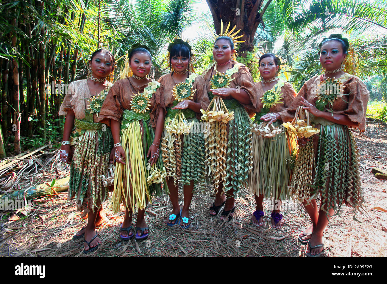 Mah Meri High Resolution Stock Photography and Images - Alamy