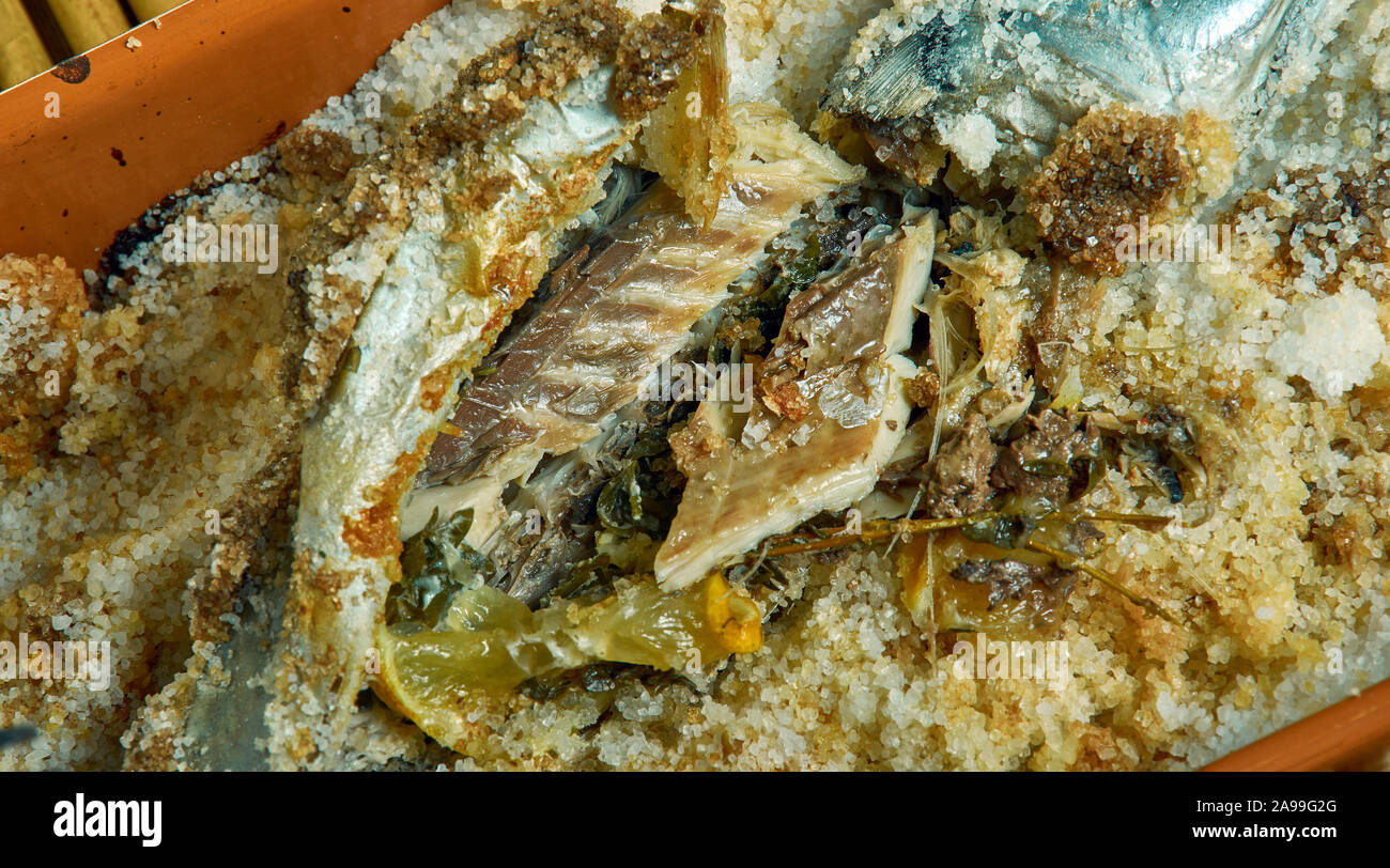 Baked fish salt crust hi-res stock photography and images - Alamy