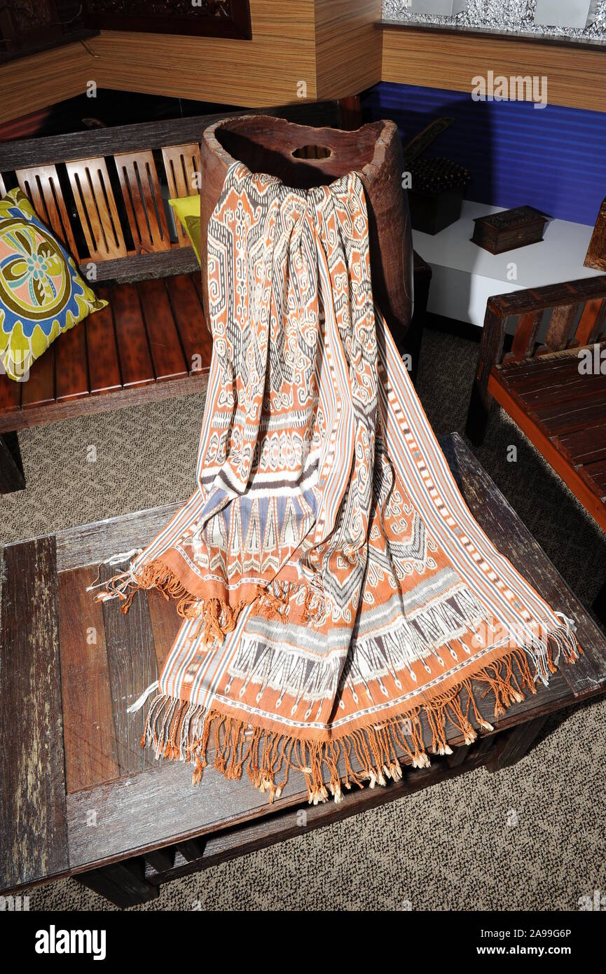 Pua Kumbu Textile High Resolution Stock Photography and Images - Alamy