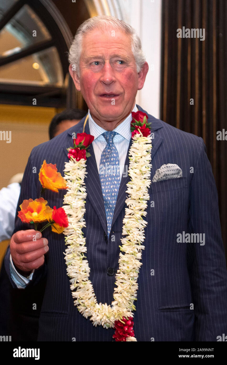 Royal garland prince of wales prince charles hi-res stock photography ...