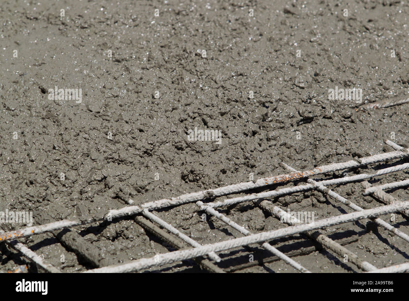 pouring cement mortar into formwork Stock Photo - Alamy