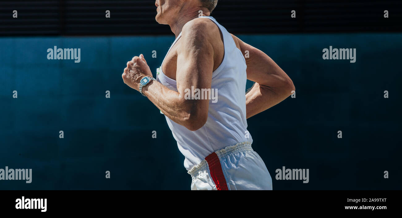 Old man running marathon hi-res stock photography and images - Alamy