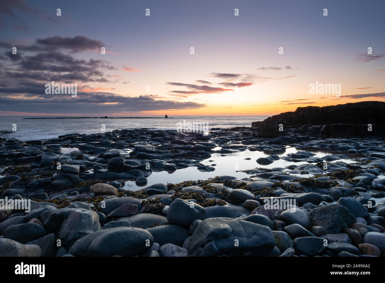Coastal dawn hi-res stock photography and images - Alamy
