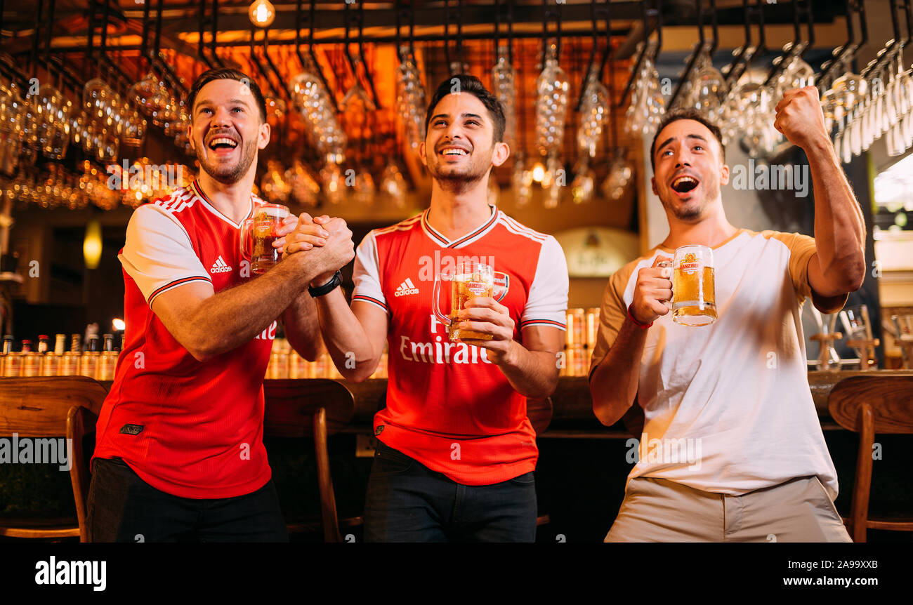 Ganzberg beer and arsenal fan hi-res stock photography and images - Alamy