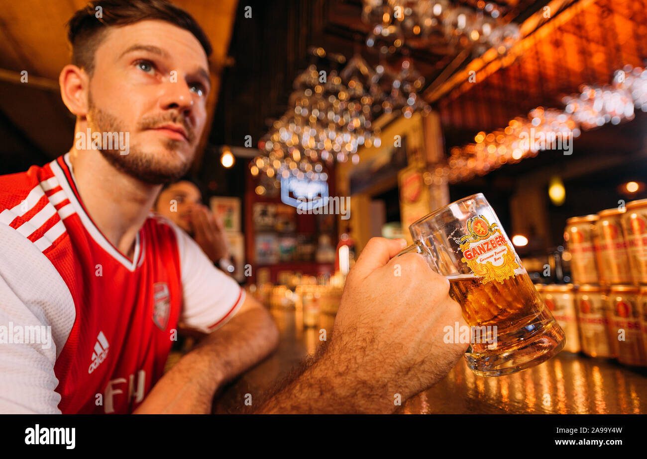 Arsenal drink ganzberg in pub party hi-res stock photography and images ...