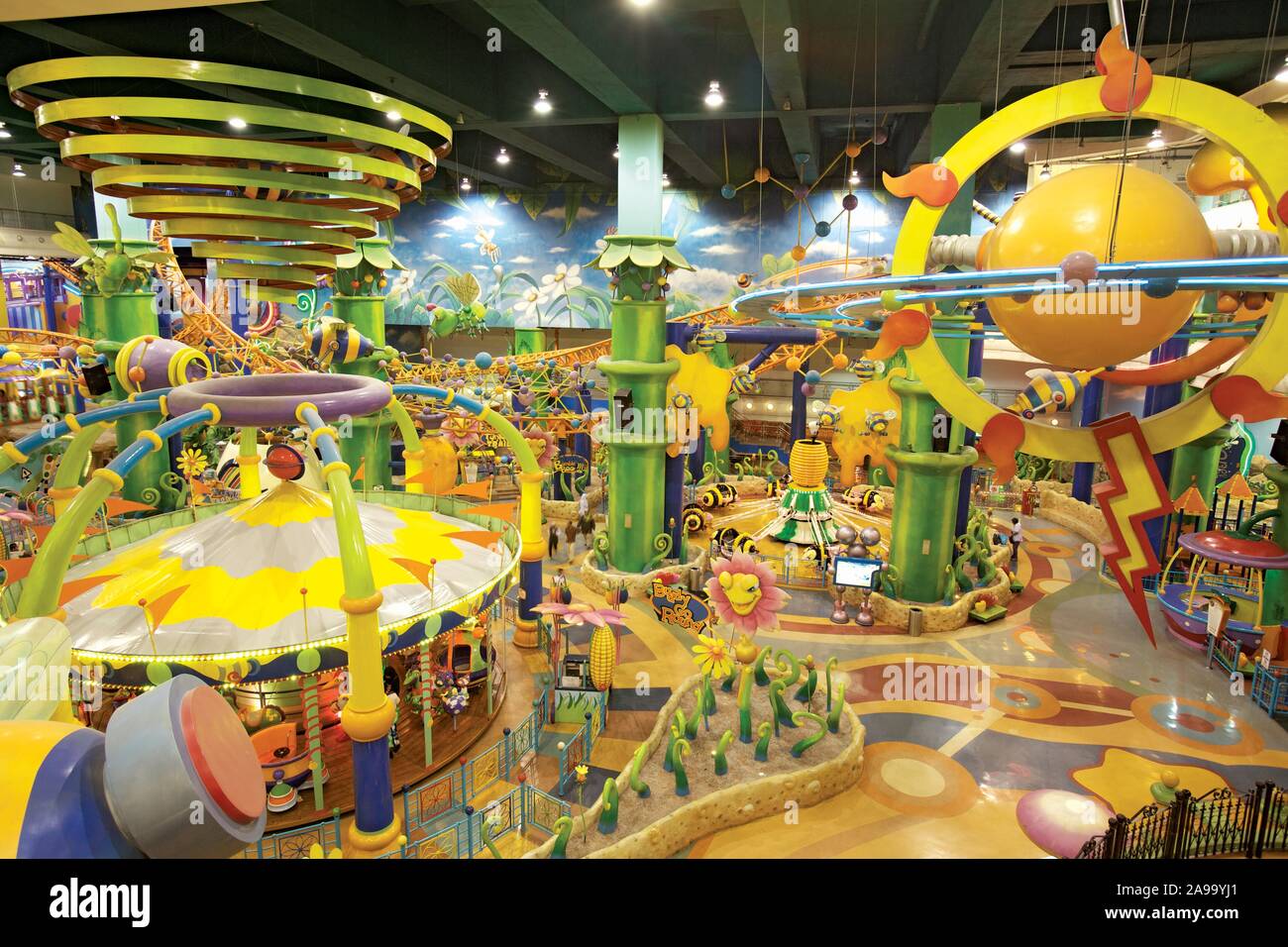 Cosmo Square High Resolution Stock Photography and Images - Alamy