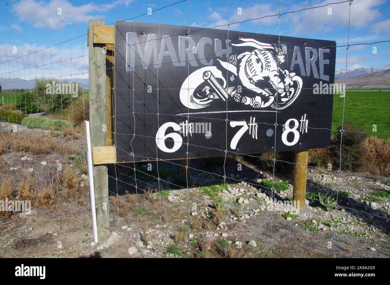 Te Araroa Trail. State Highway 8. South Island. New Zealand Stock Photo ...