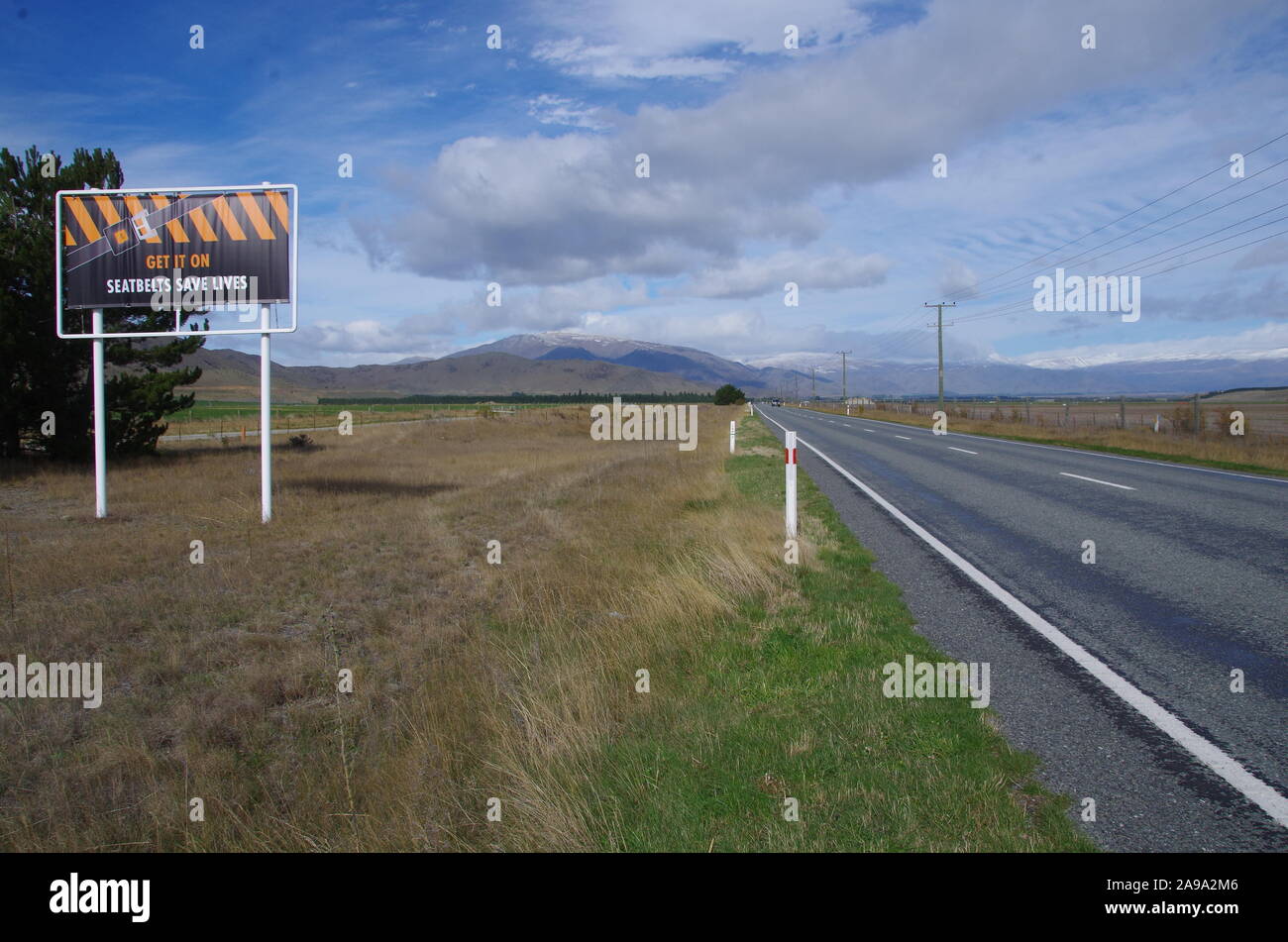 Te Araroa Trail. State Highway 8. South Island. New Zealand Stock Photo ...