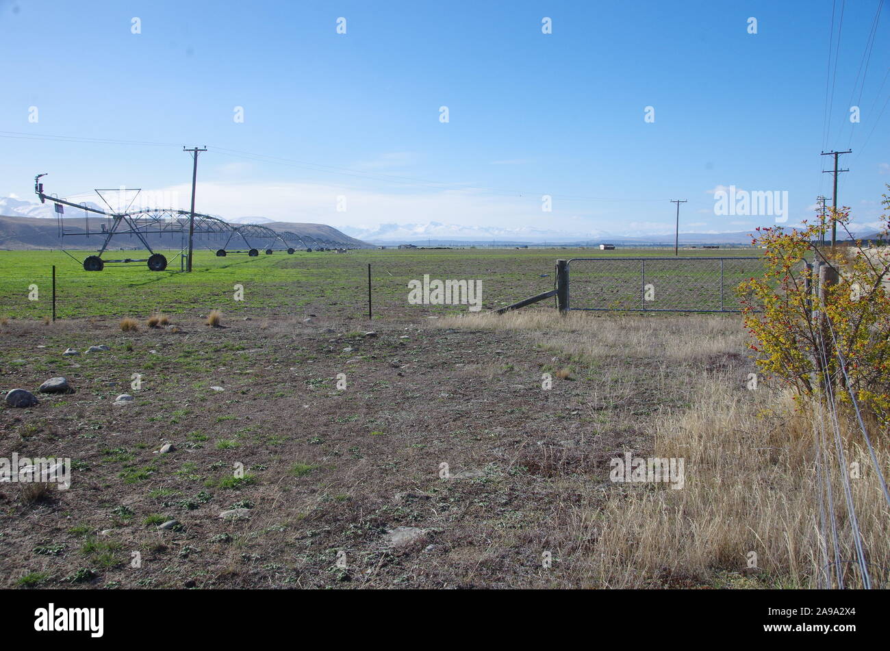 Te Araroa Trail. State Highway 8. South Island. New Zealand Stock Photo ...