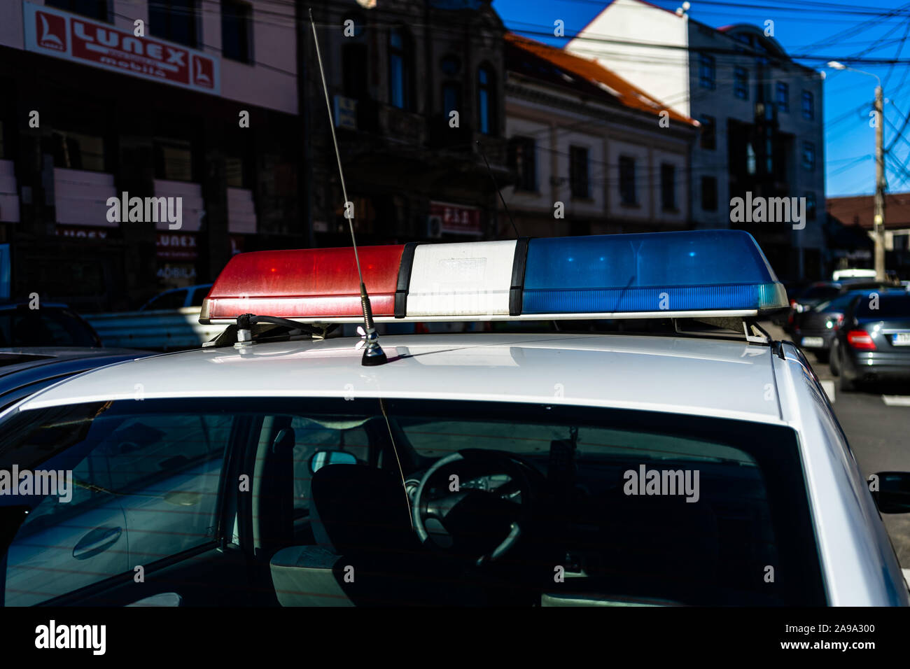 Night red blue lights siren road hi-res stock photography and images ...