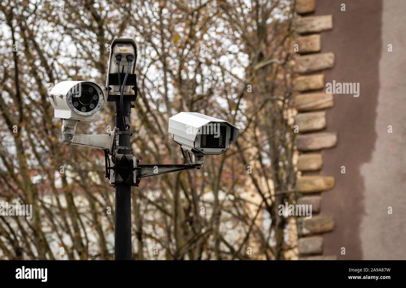 Security cameras look in hi-res stock photography and images - Alamy