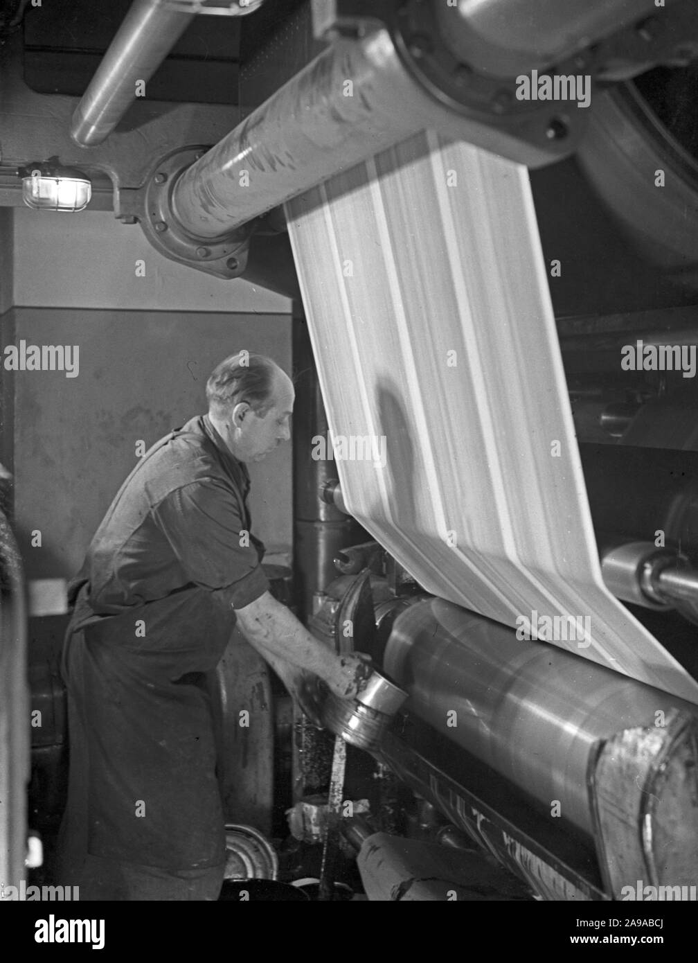 Print work shop station hi-res stock photography and images - Alamy