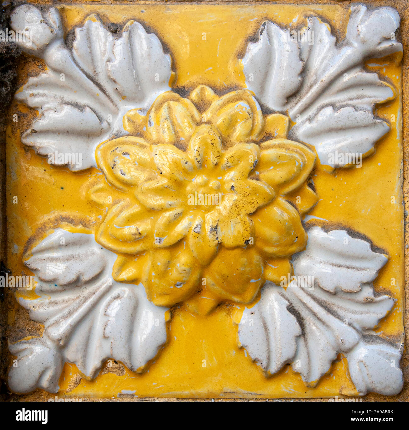 Traditional portuguese tiles hi-res stock photography and images - Alamy