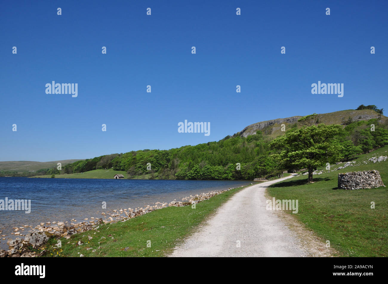 Malham Tarn, Malham, Yorkshire Dales Stock Photo - Alamy