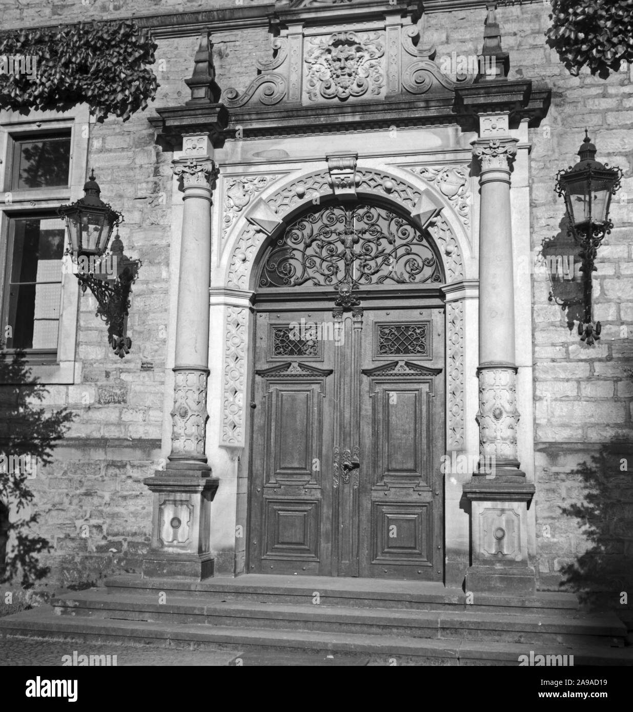 Forest attire Black and White Stock Photos & Images - Alamy