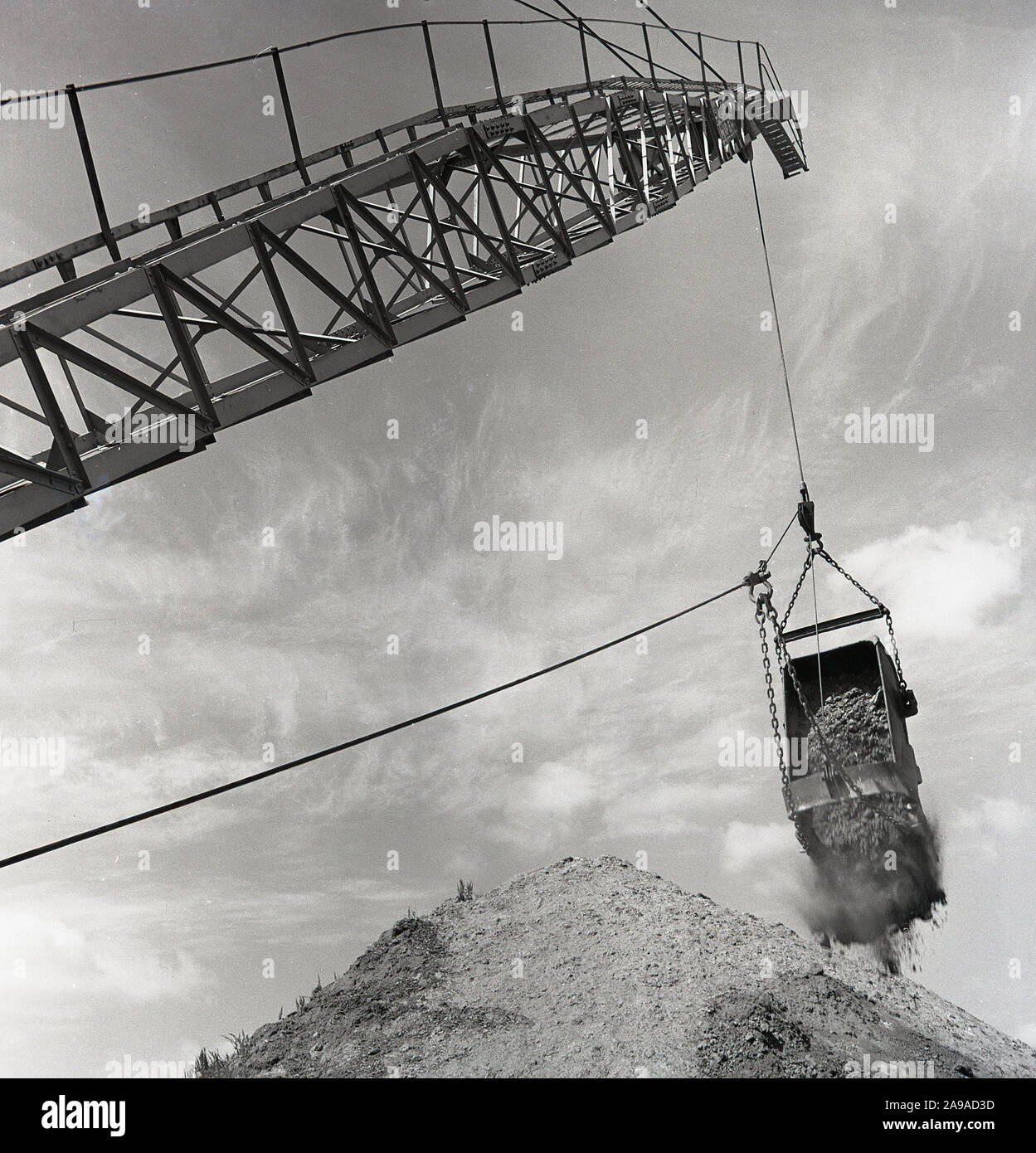 1950s, historical, mechanical digger Stock Photo - Alamy