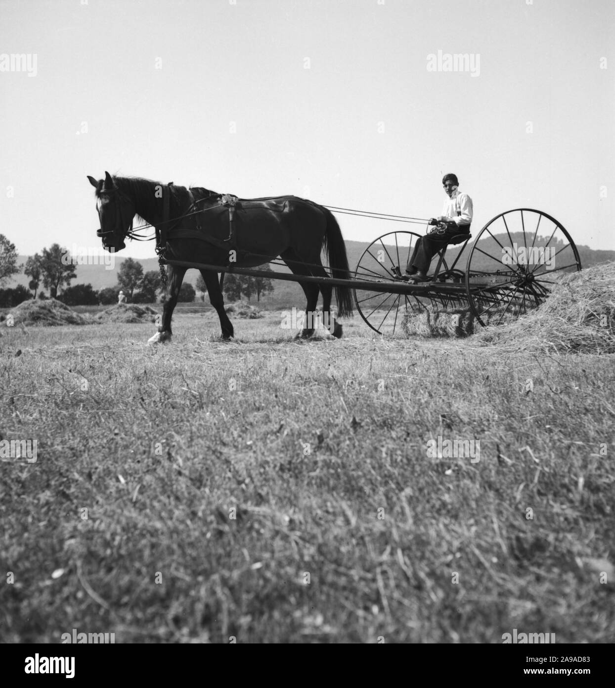 1930s farm wagon hi-res stock photography and images - Alamy