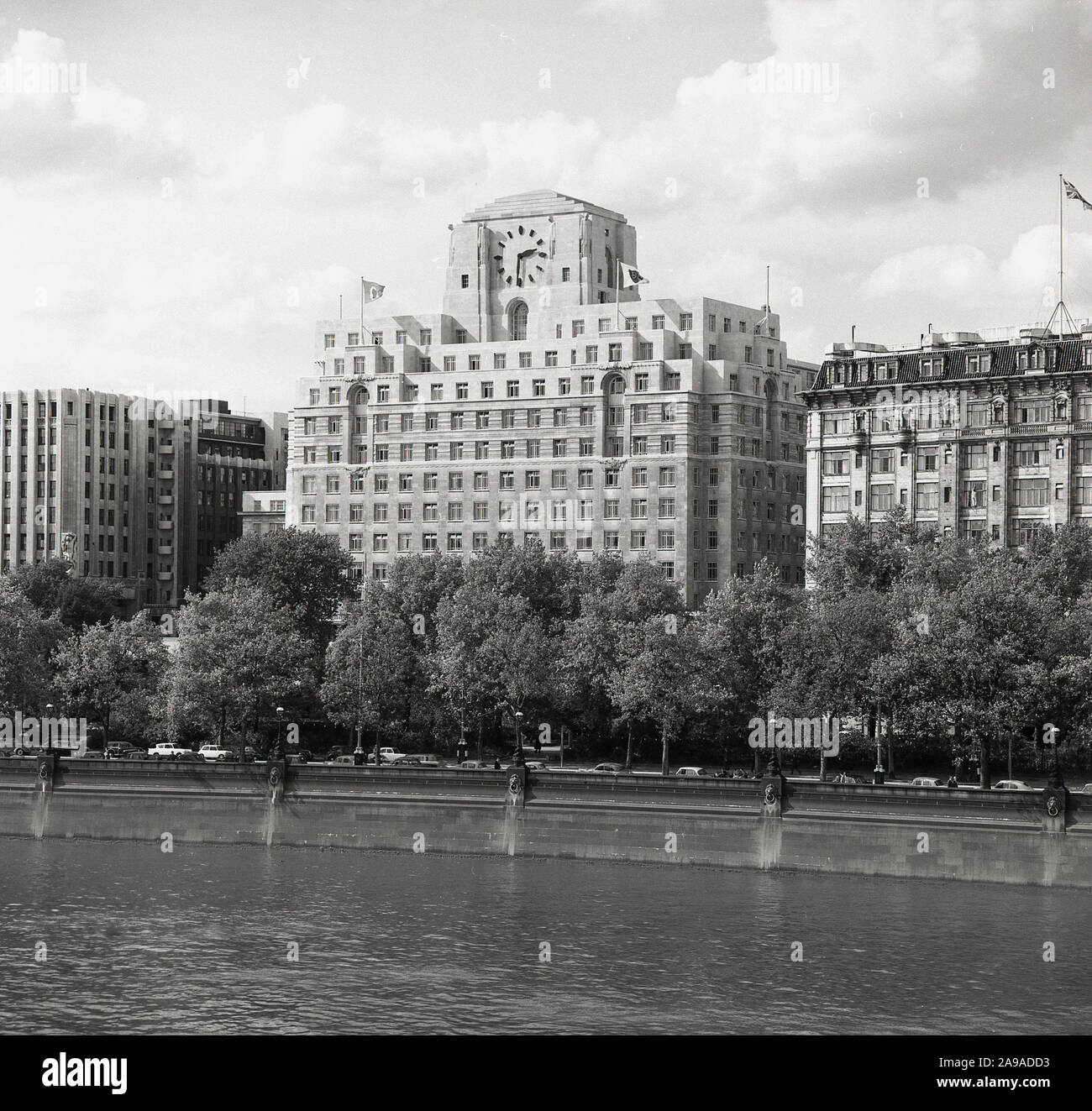 1960s, historical, art deco building overlooking the river Thames ...