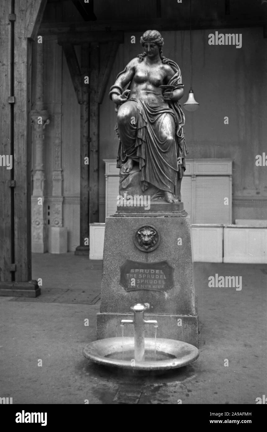 At Karlsbad spa, 1930s Stock Photo - Alamy
