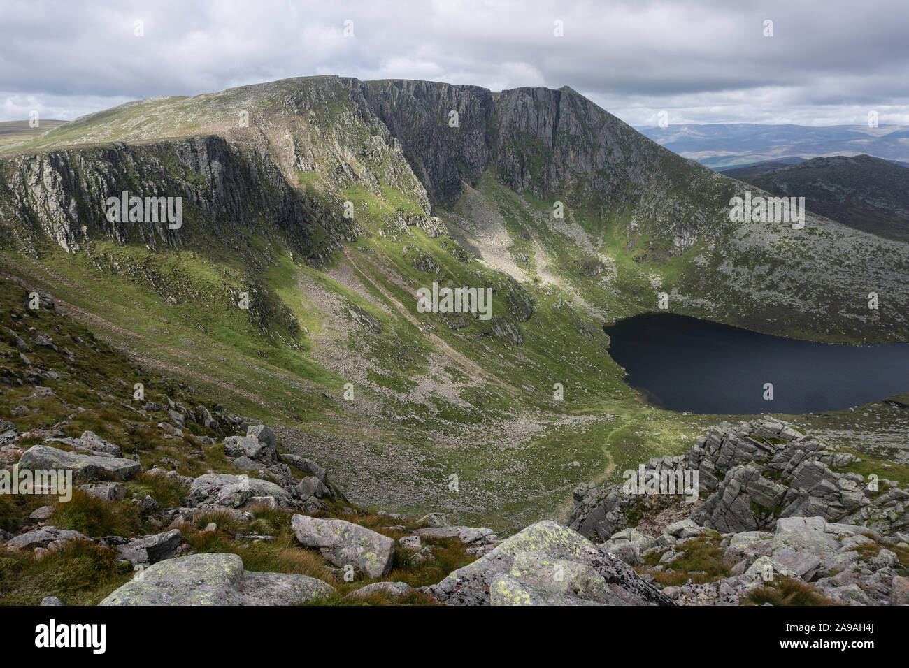 Lochnagar hi-res stock photography and images - Alamy