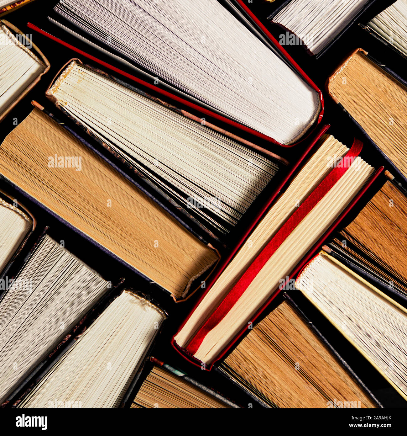 Bookstore bookmarks hi-res stock photography and images - Alamy