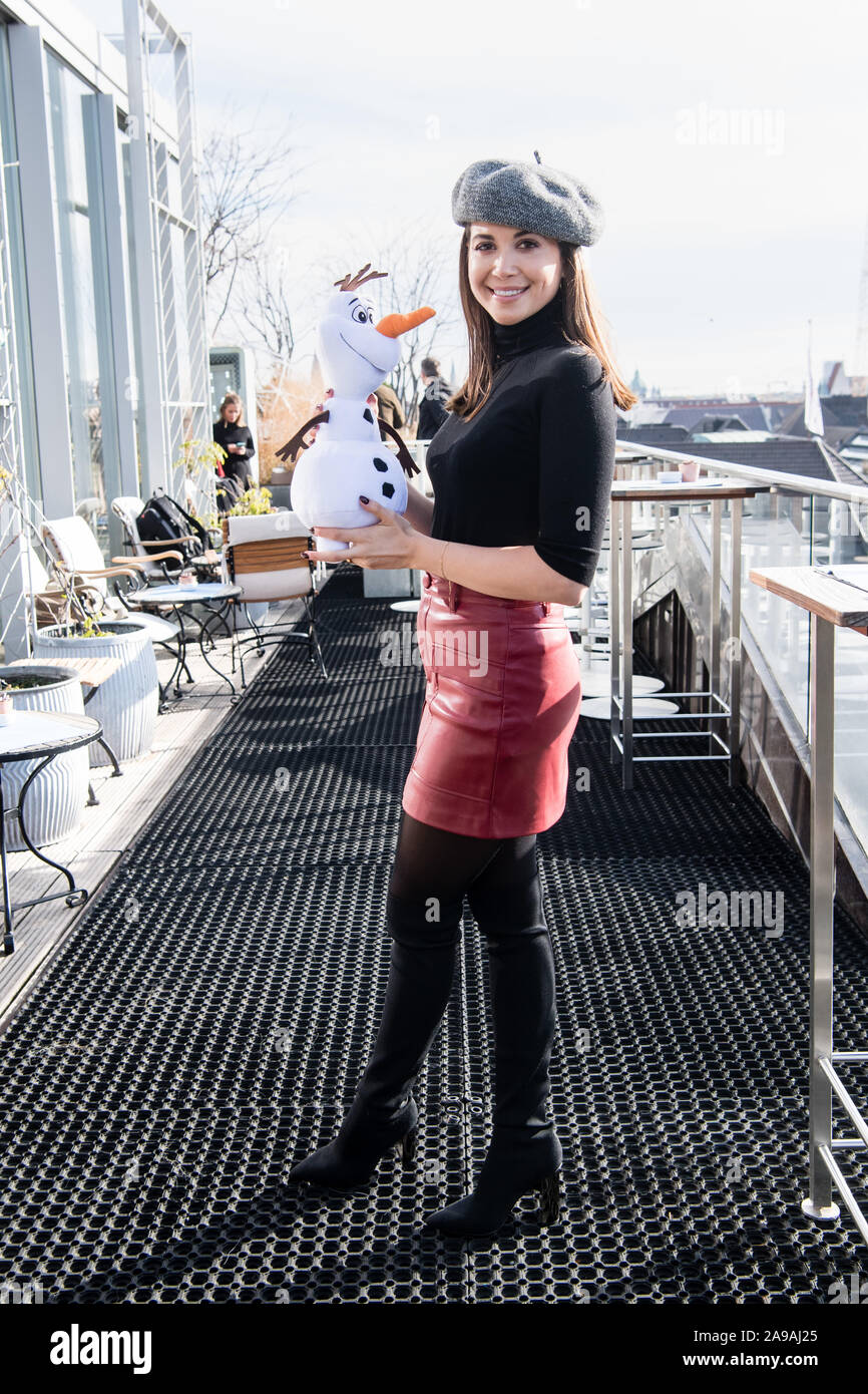 Munich, Germany. 14th Nov, 2019. Mandy Capristo, singer, is at a photo ...